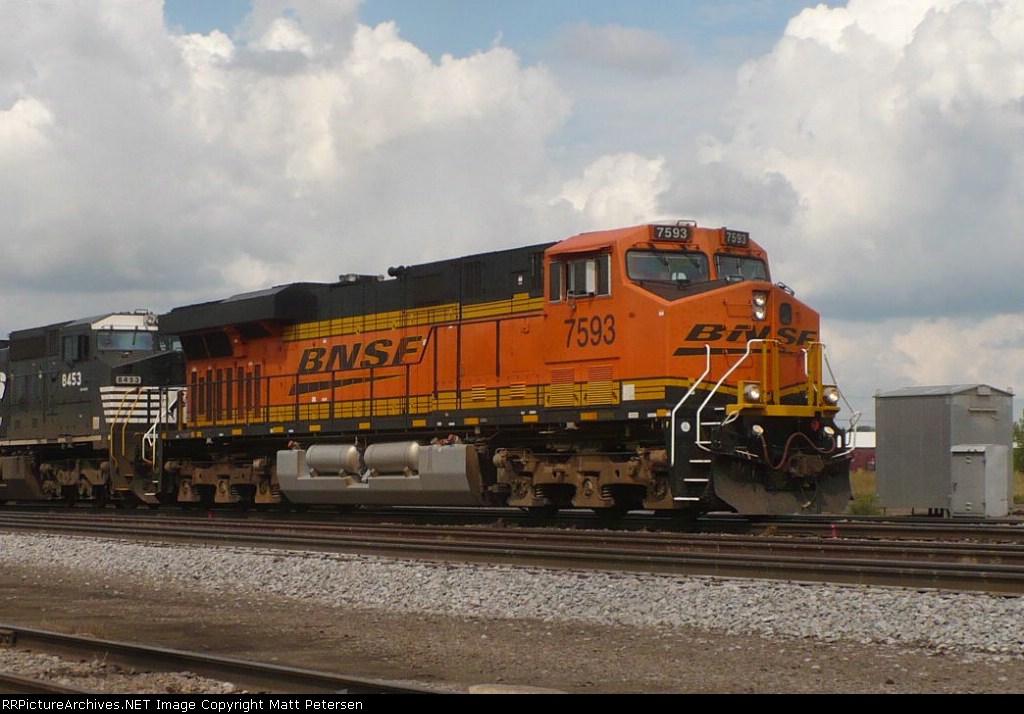 BNSF 7593